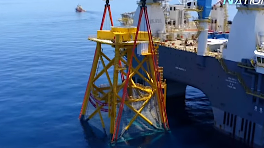 Seafood Media Group - Worldnews - South China city works out wind ...